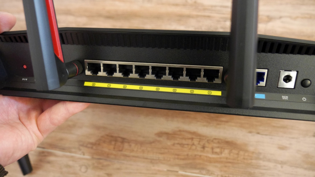 Asus RT-AC88U: Router im Labor-Test - COMPUTER BILD