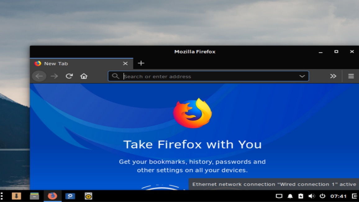 Linux statt Windows 11: Dieses Linux zentriert die Taskbar-Icons ...