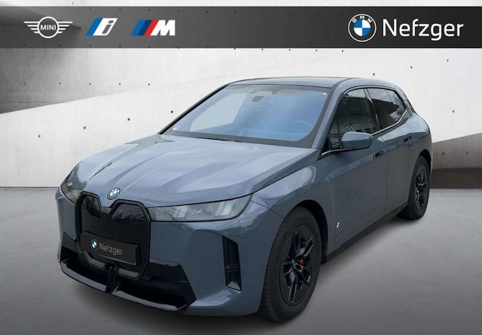 BMW iX vs. Xpeng G9: Elektro-SUV im Vergleich - AUTO BILD