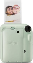 Fujifilm Instax Mini 12 im Test: Der Schnappschuss-Zwerg - COMPUTER BILD