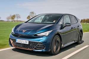 Luxus-Wohnmobil für zwei Mio. Euro mit 4 Slide-Outs von Vario - AUTO BILD